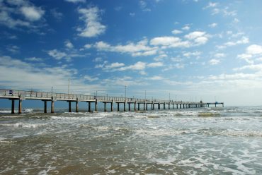 4 Best Fishing Piers in Corpus Christi, TX - Fishmasters.com
